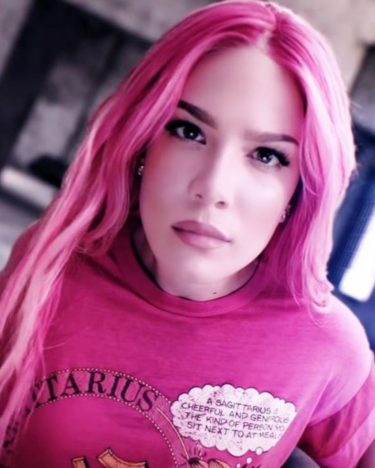 Colorida de Fevereiro: Se inspire no estilo camaleão da Halsey - Jacke ...